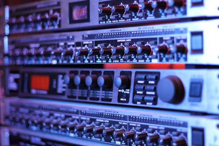 What is Parallel Processing and When Should You Use it? - Leapwing Audio